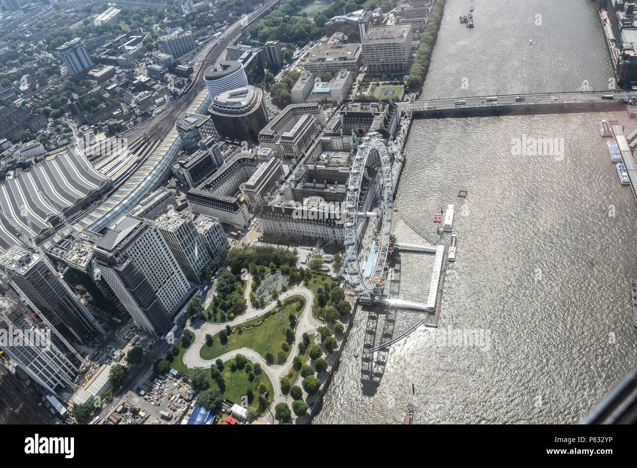 Kensington palace from above hi-res stock photography and images - Alamy