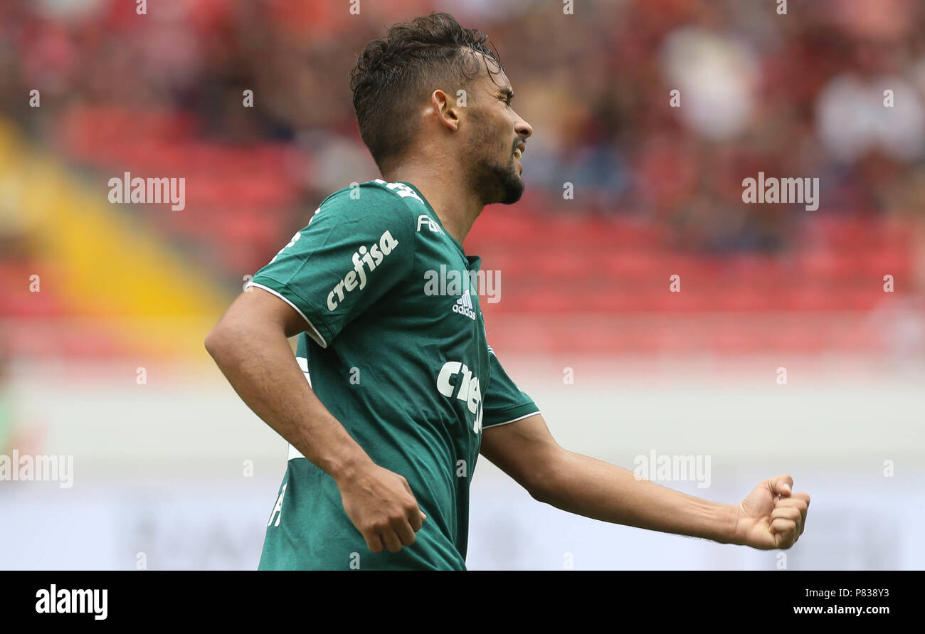 San Jose, Estados Unidos. 08th July, 2018. Player Gustavo Scarpa of SE ...