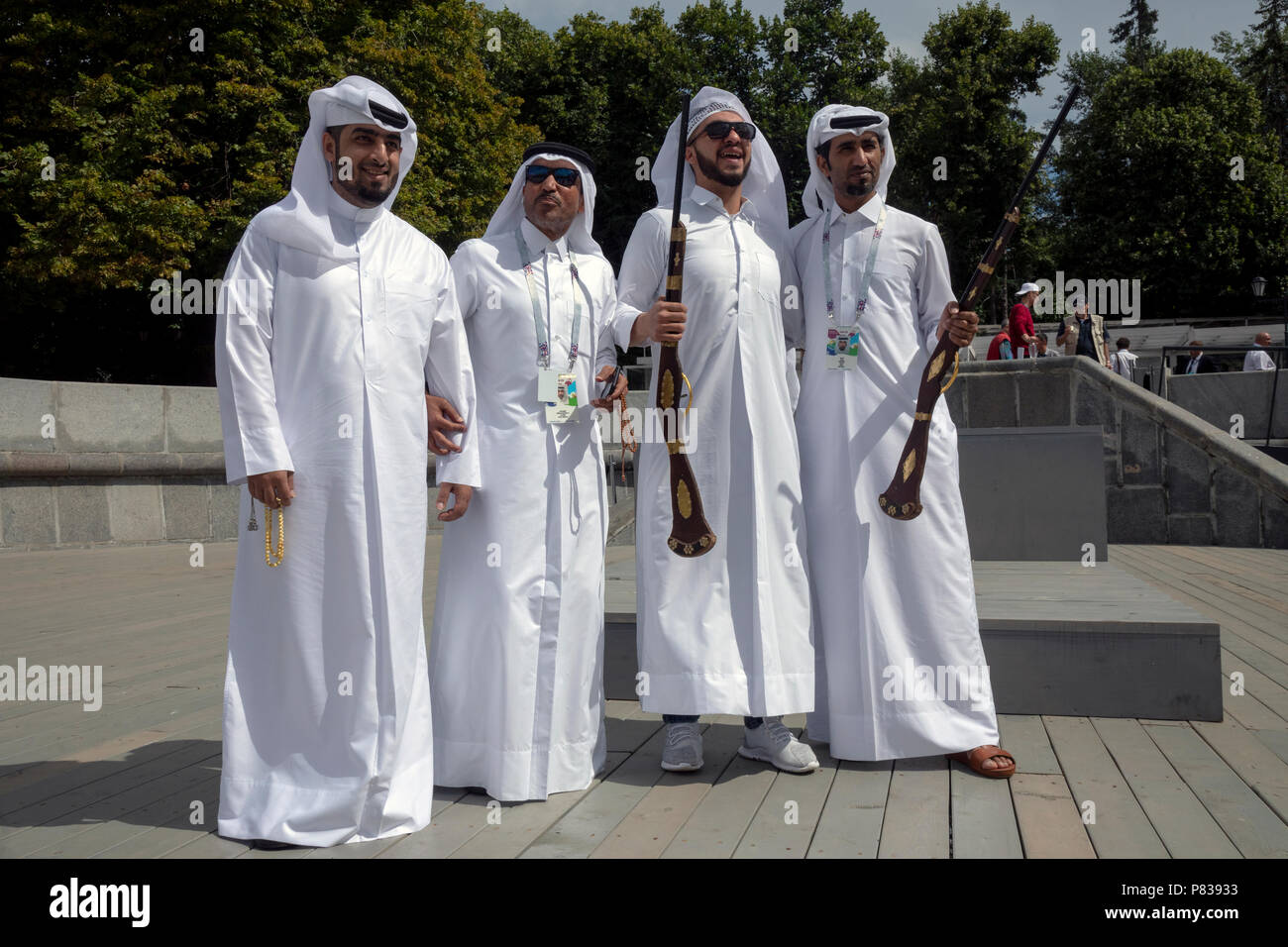Arabic people at the majlis hi-res stock photography and images - Alamy