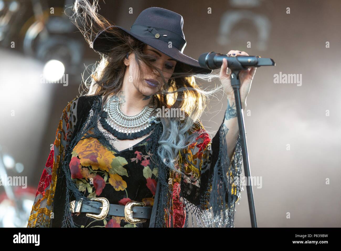 Dorothy martin band hi-res stock photography and images - Alamy