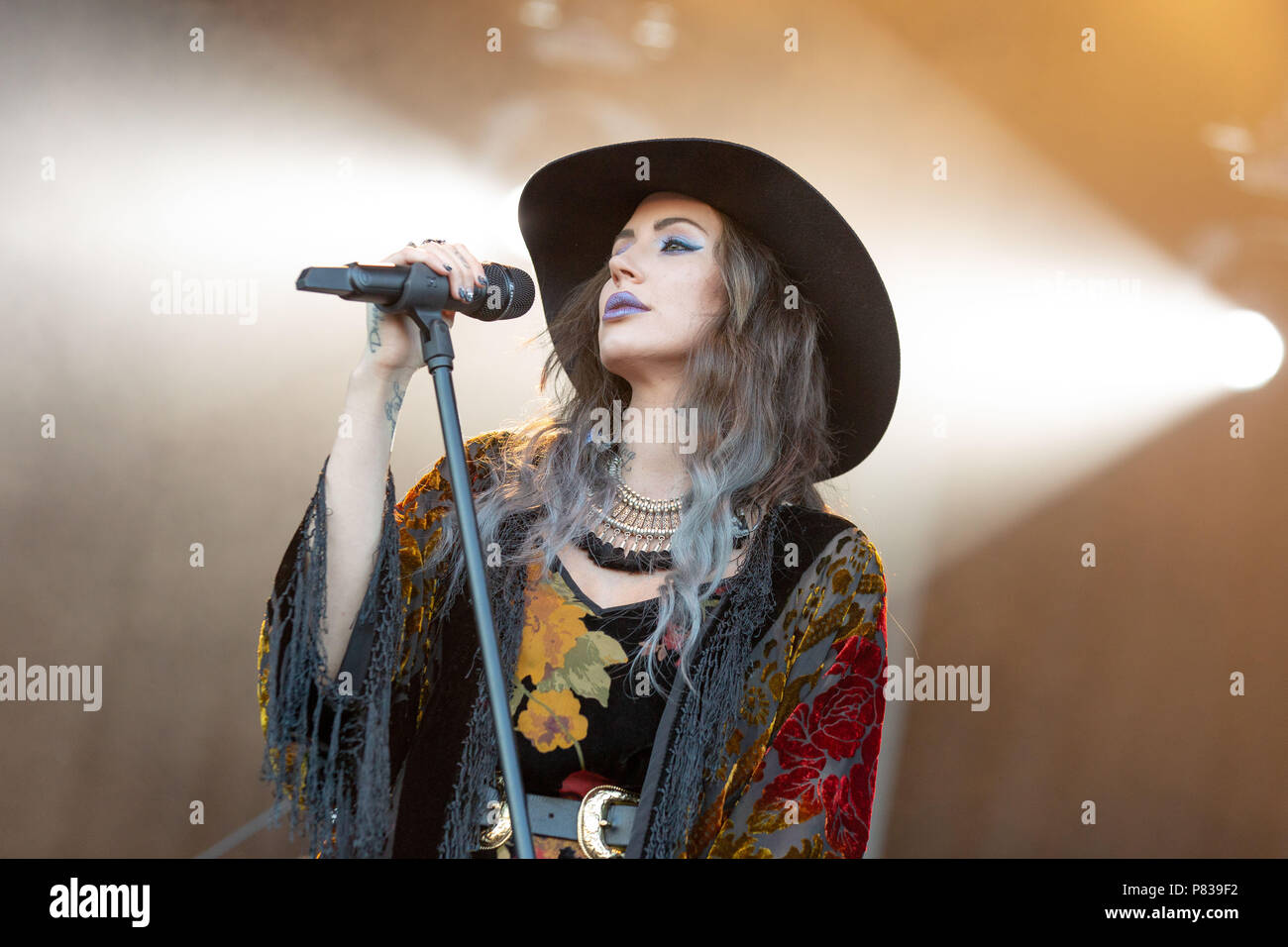 Dorothy martin hi-res stock photography and images - Alamy