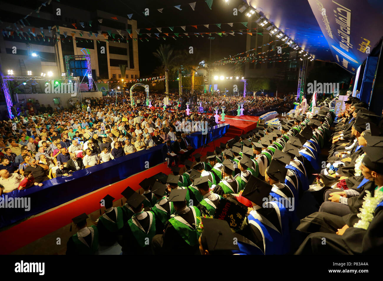 2018 Graduation High Resolution Stock Photography and Images - Alamy