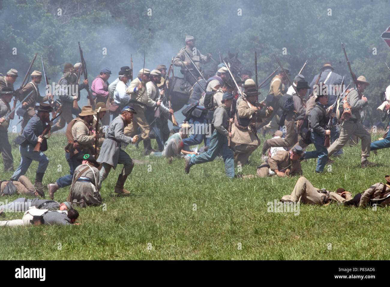 Gettysburg, Pennsylvania, USA. 8th July, 2018. Confederate troop ...
