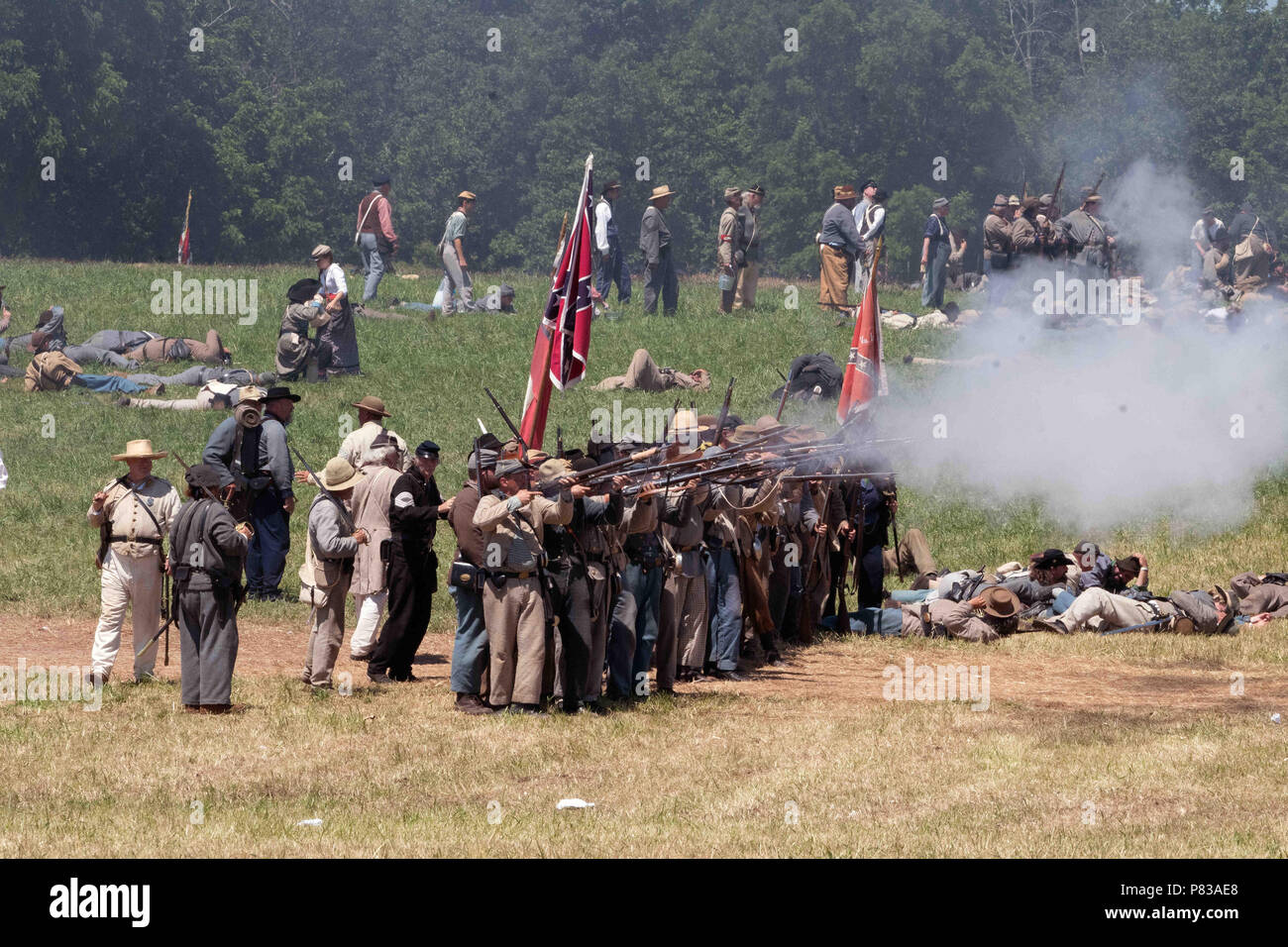 Picketts charge reenactment hi-res stock photography and images - Alamy