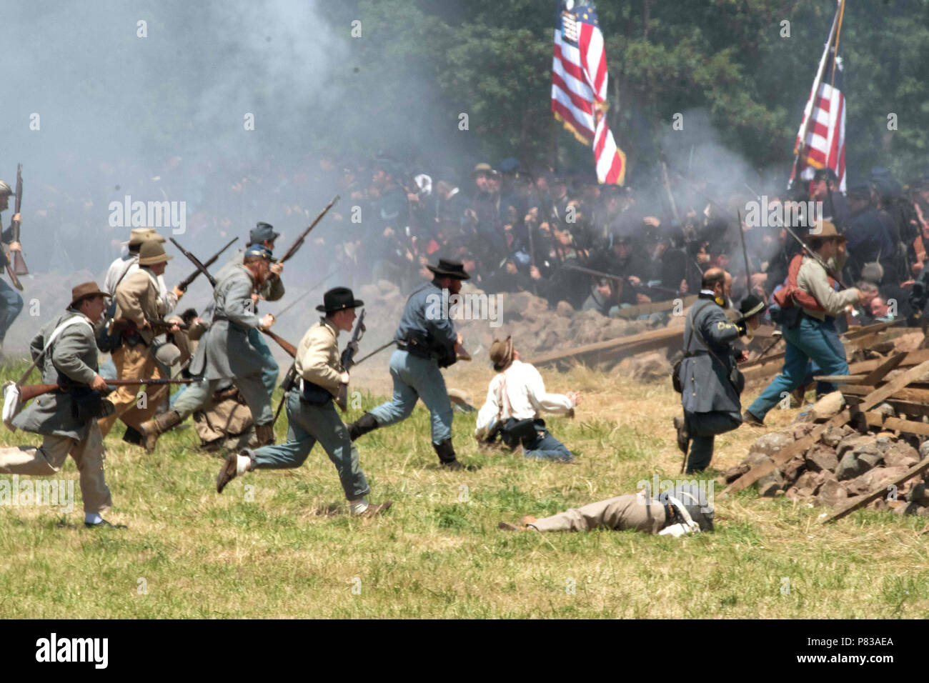 Gettysburg, Pennsylvania, USA. 8th July, 2018. Confederate troop ...