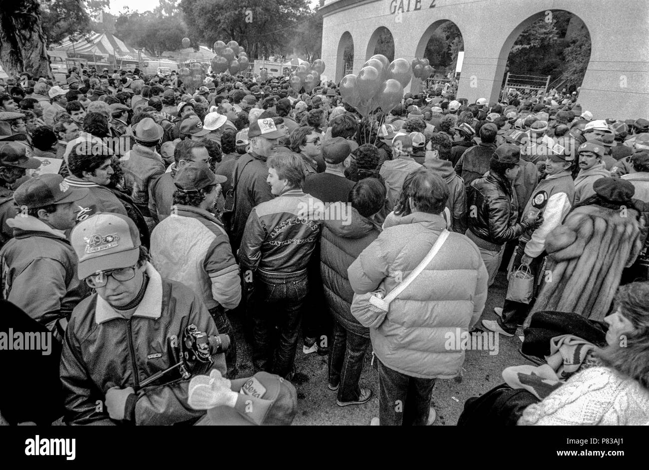 Stanford university campus gate hi-res stock photography and images - Alamy