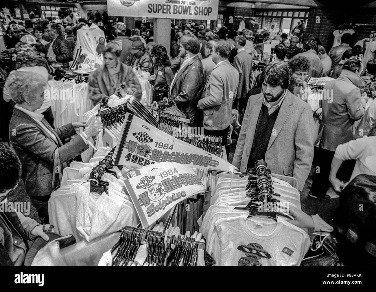 Conference campus Black and White Stock Photos & Images - Alamy