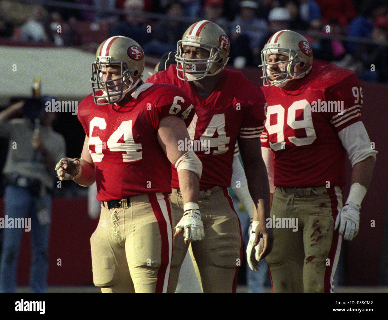 The defensive end of buffalo bills at hi-res stock photography and ...