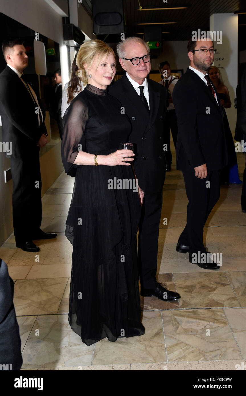 Dianna rhodes hi-res stock photography and images - Alamy