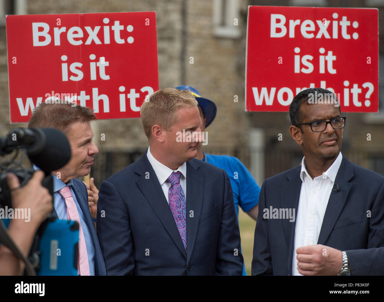Remainer campaigners hi-res stock photography and images - Alamy