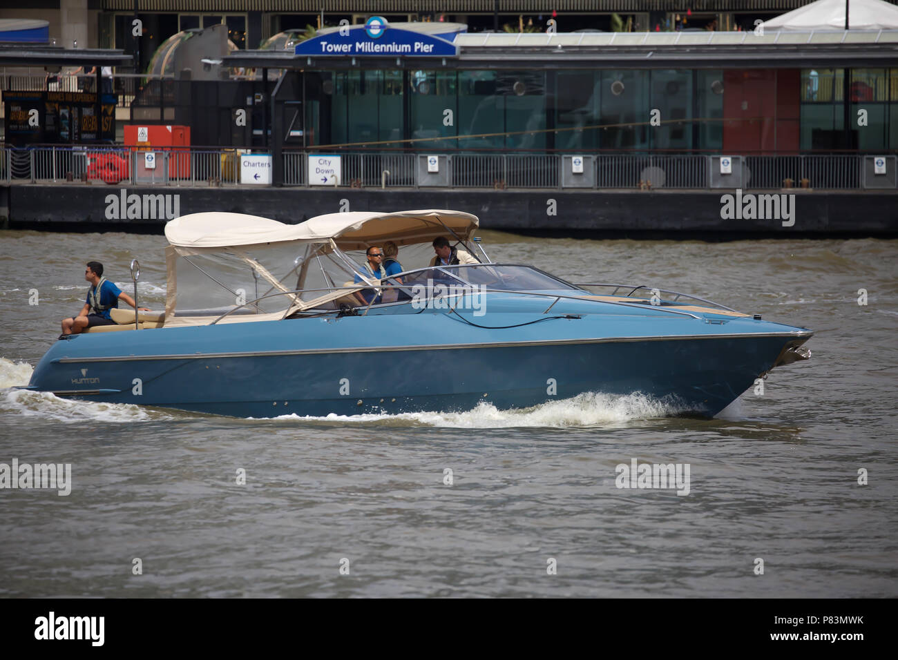 1976 uk sun hi-res stock photography and images - Alamy