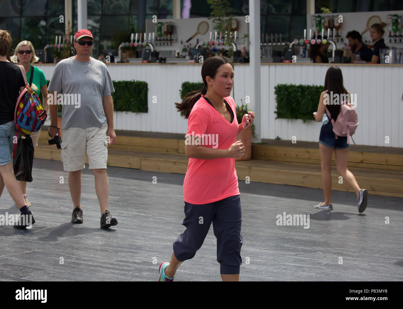 1976 uk sun hi-res stock photography and images - Alamy