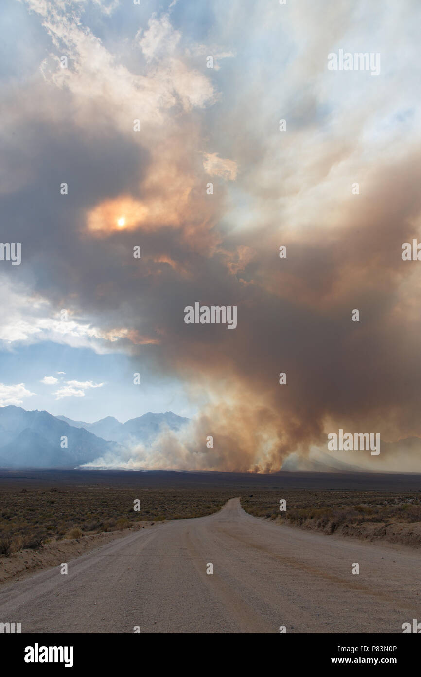 Alabama Hills, Lone Pine, CA. July 8, 2018. The Georges Fire burns in ...