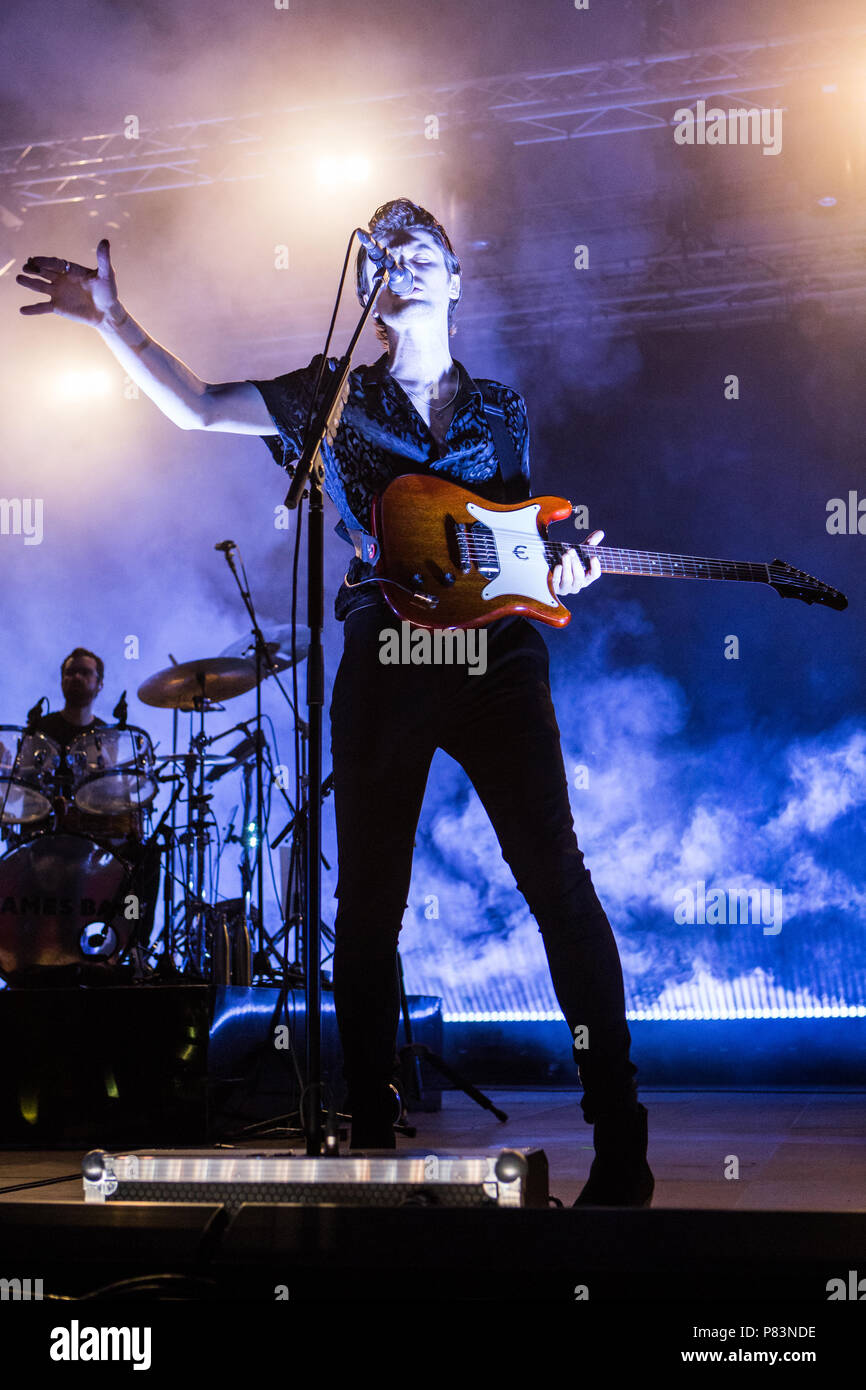 James bay singer 2018 hi-res stock photography and images - Alamy