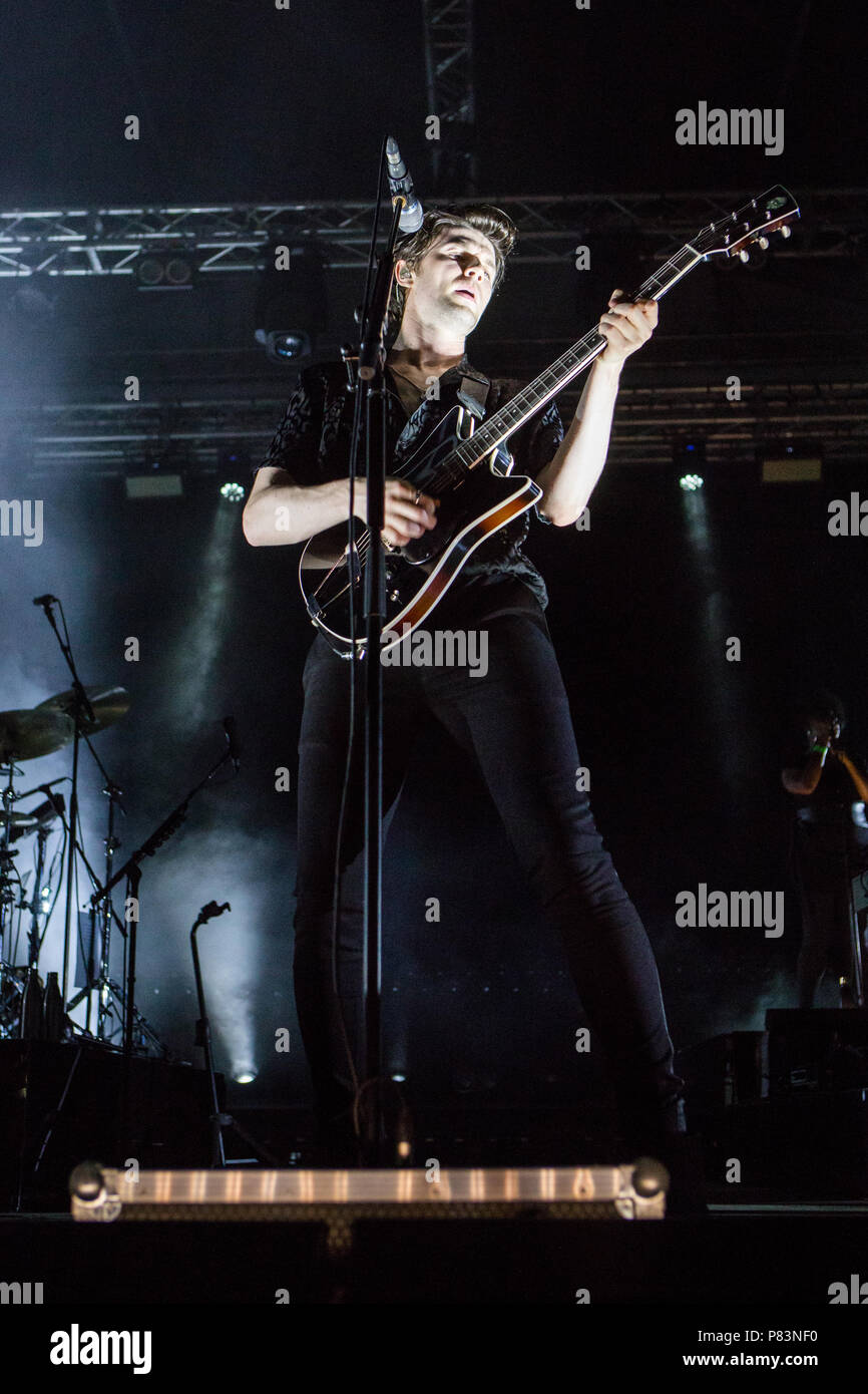 James bay singer 2018 hi-res stock photography and images - Alamy