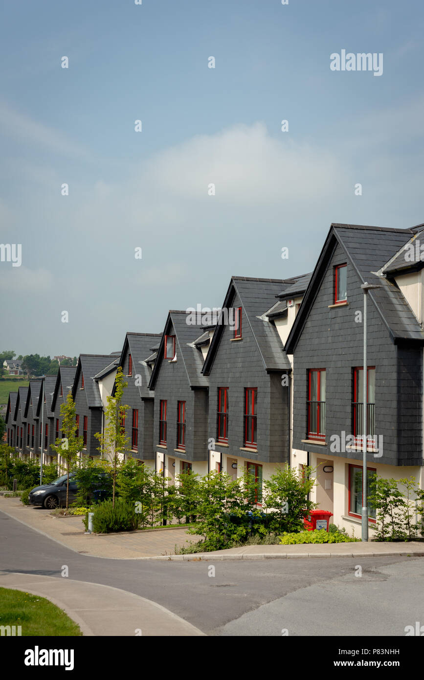 New terraced houses hi-res stock photography and images - Alamy