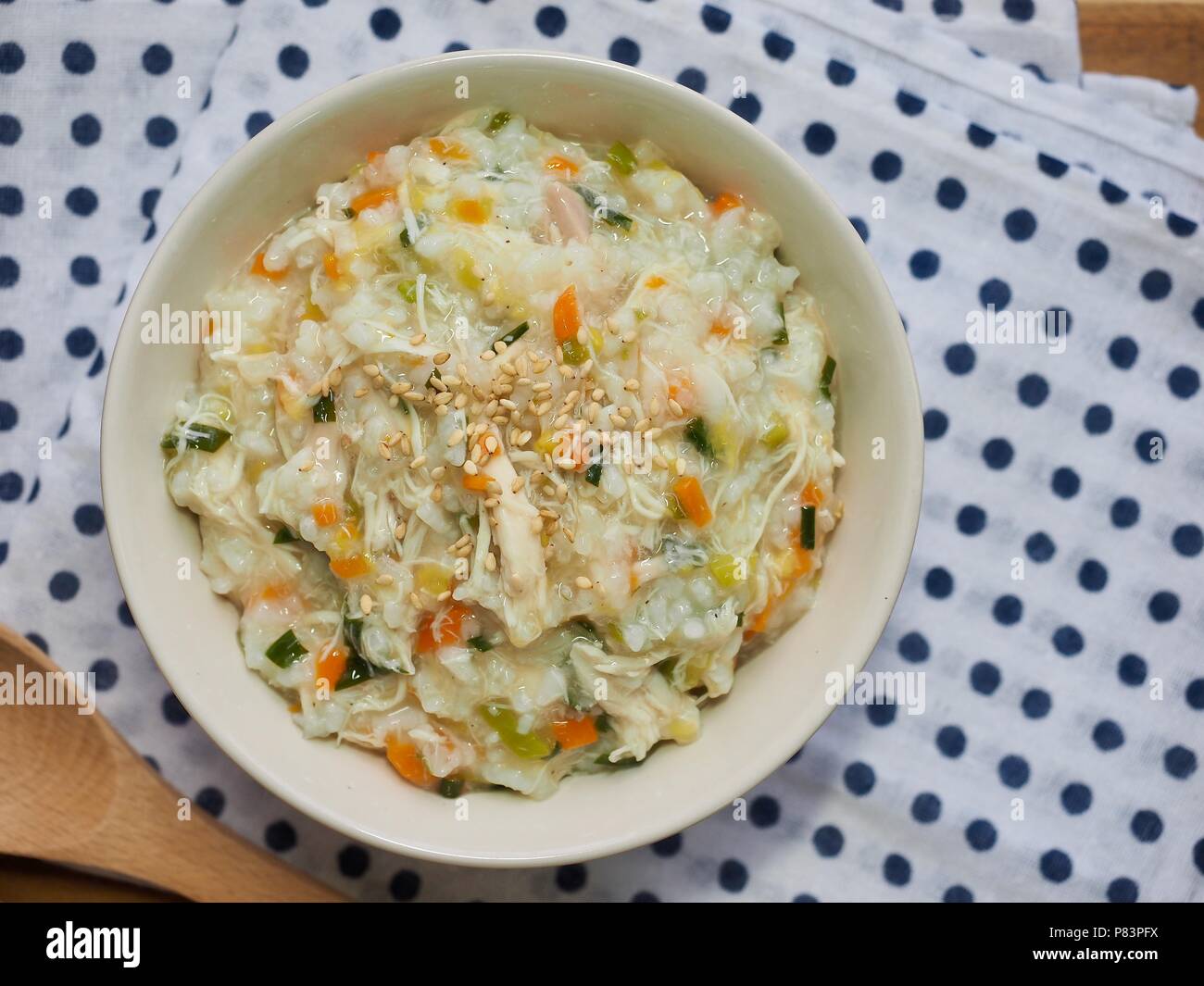 Korean food Chicken Rice Porridge, dak juk Stock Photo - Alamy