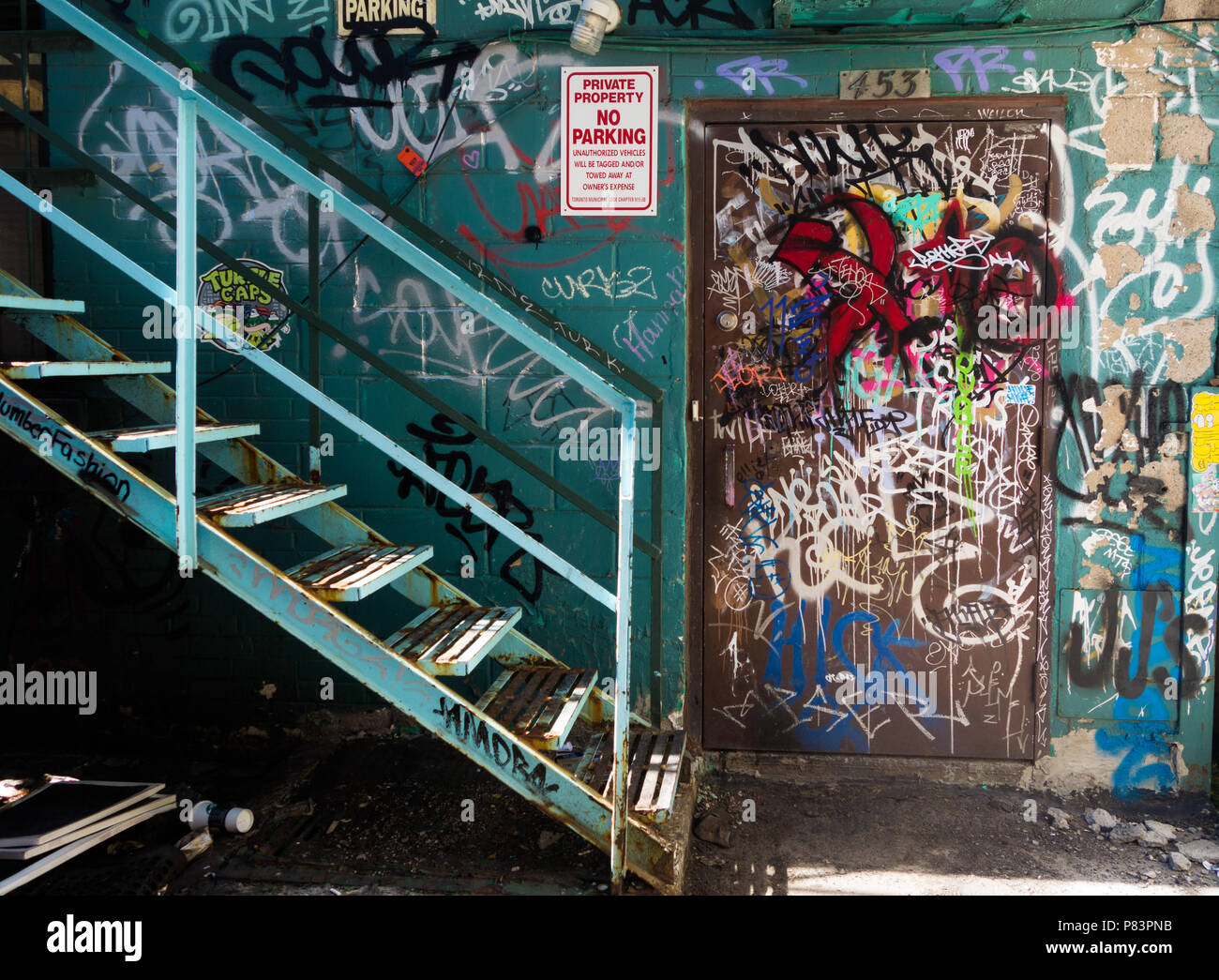 Colorful street art in Graffiti Alley, located in the Fashion District ...