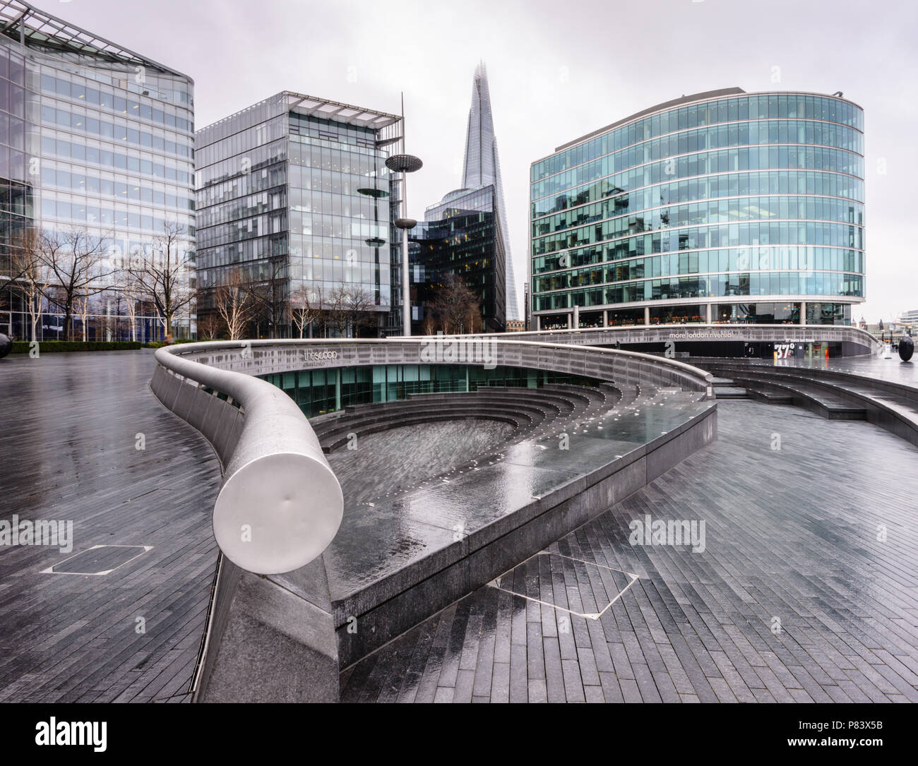 Meeting place at The Scoop amphitheatre at More London with The Shard ...