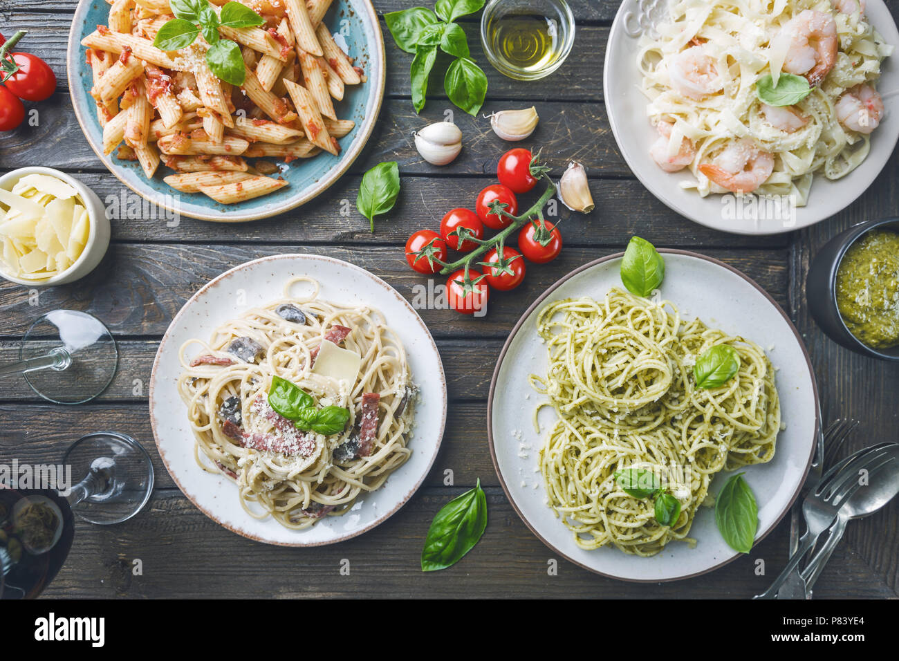 Penne pasta marinara sauce hi-res stock photography and images - Alamy