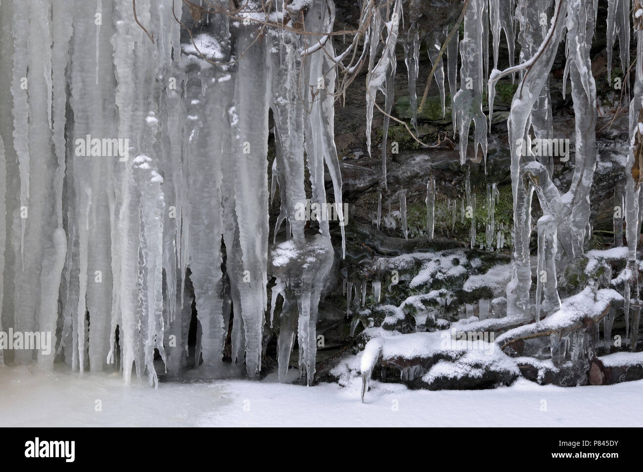 Bevroren water hi-res stock photography and images - Alamy