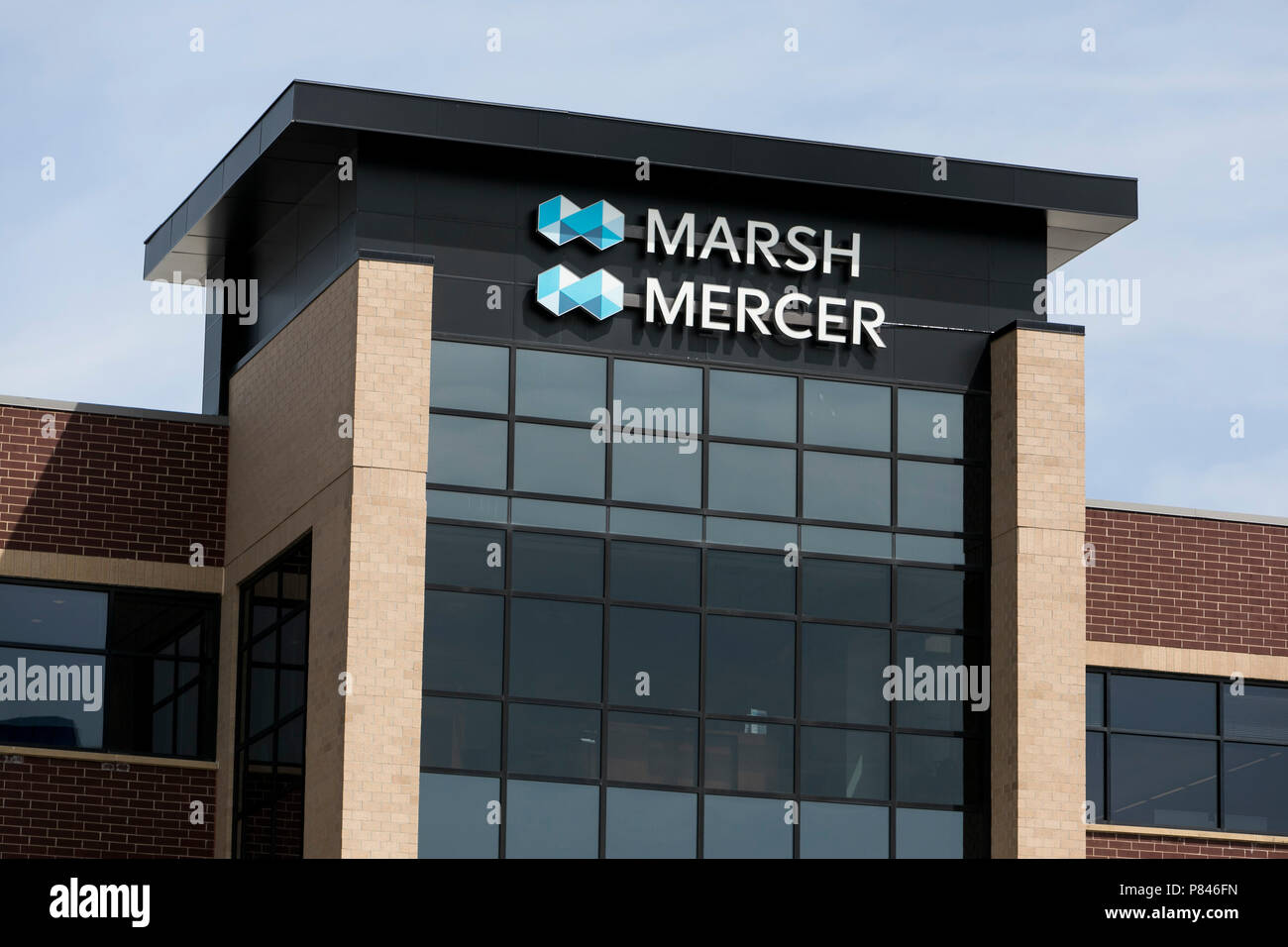 Marsh office hi-res stock photography and images - Alamy