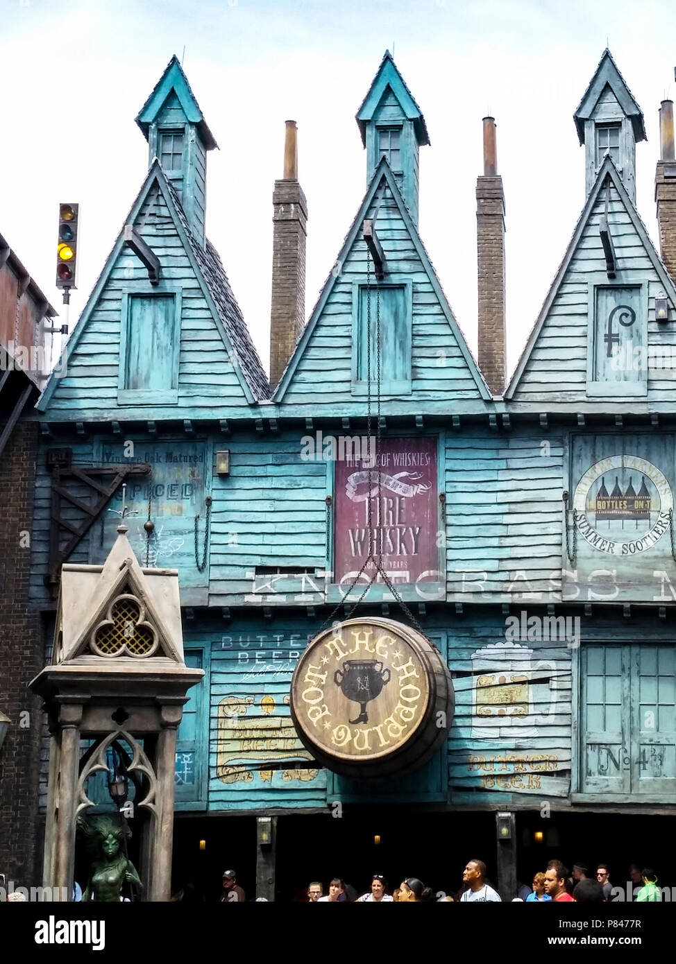 Universal Studios Harry Potter Wizarding World Storefront. The Hopping ...