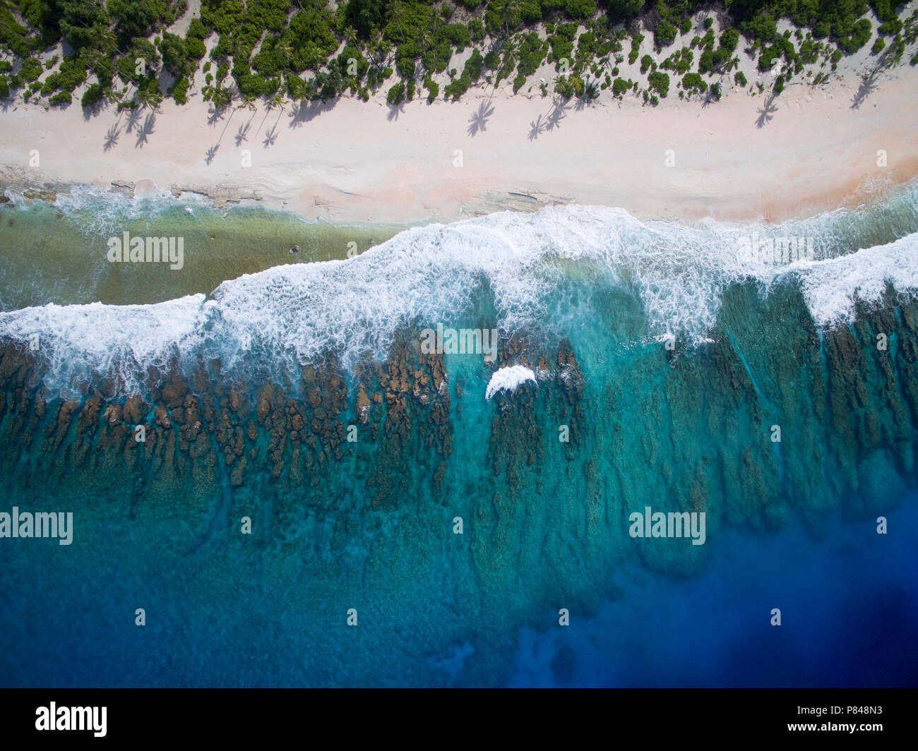Uninhabited island hi-res stock photography and images - Alamy