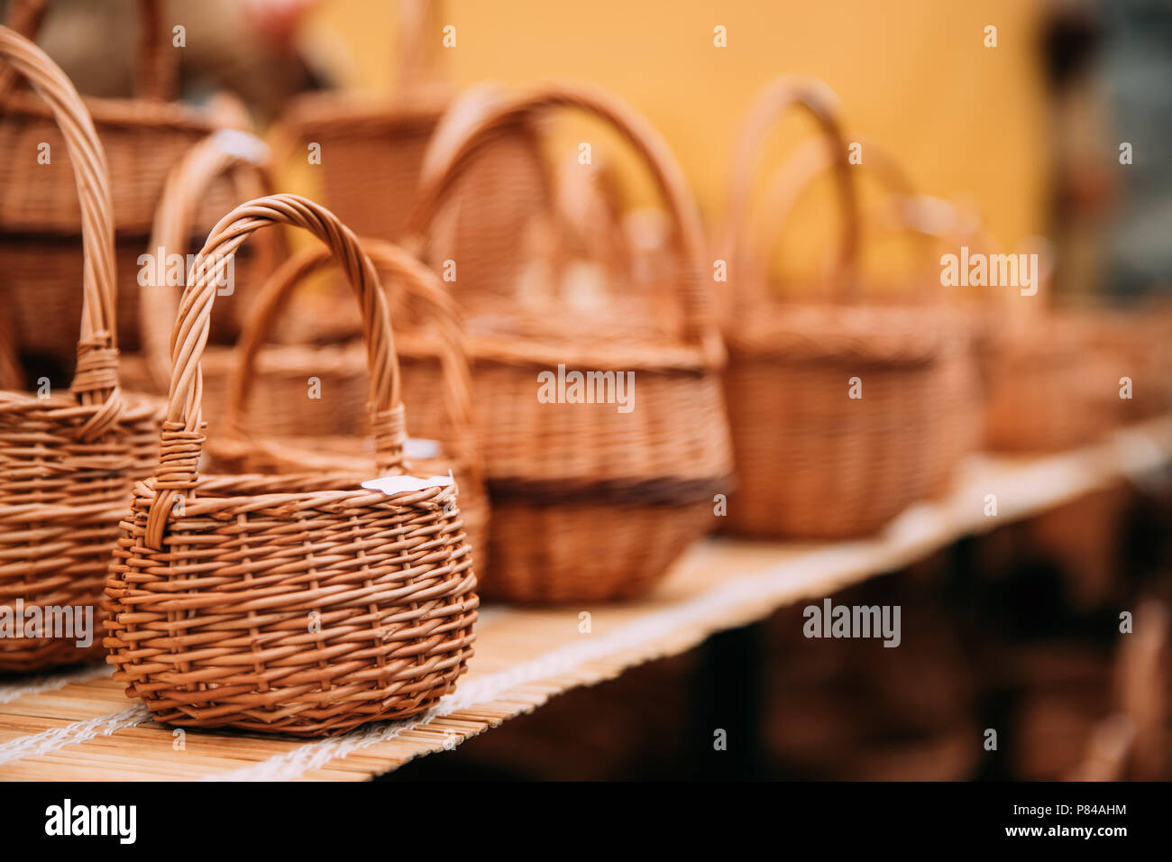 Handmade wicker baskets hi-res stock photography and images - Alamy