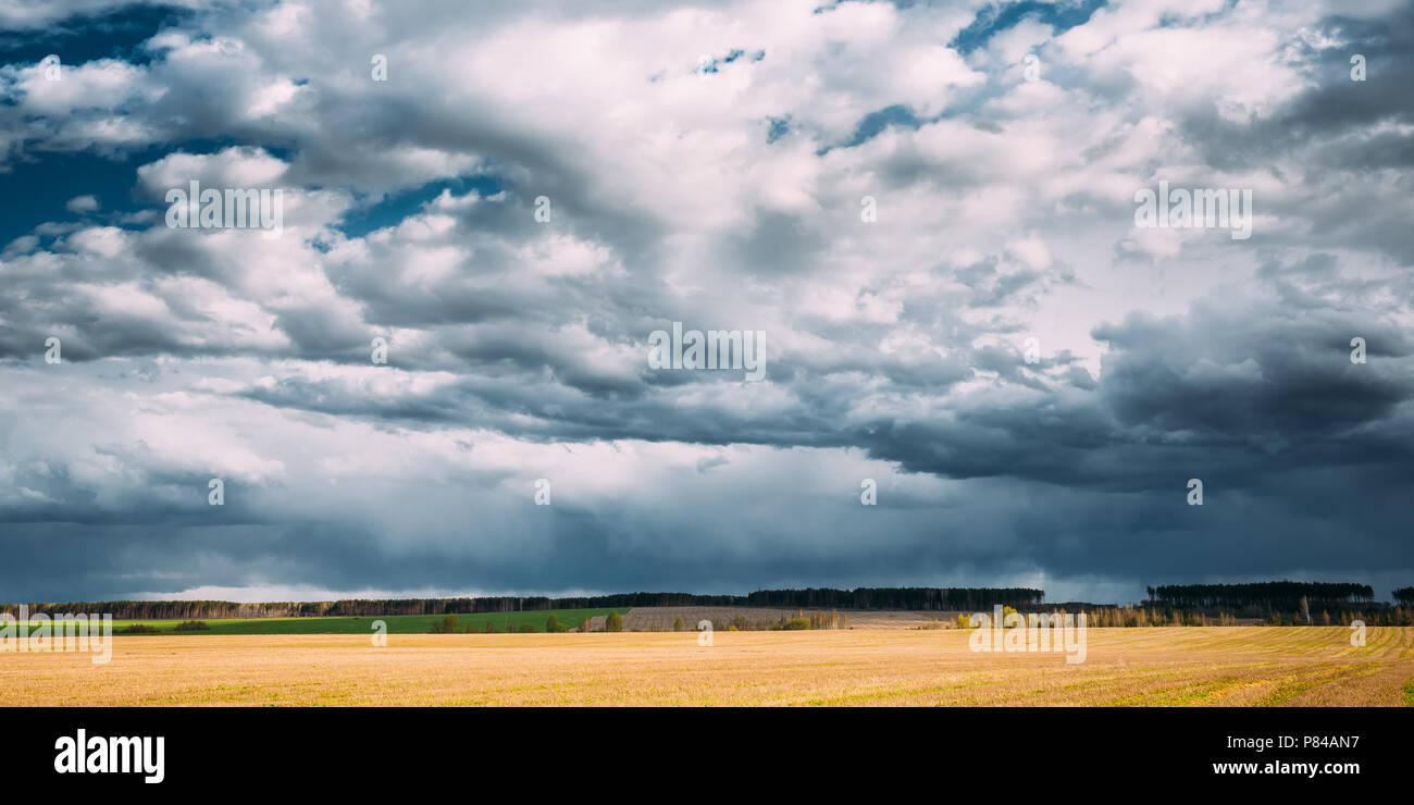 Sky before rain hi-res stock photography and images - Alamy
