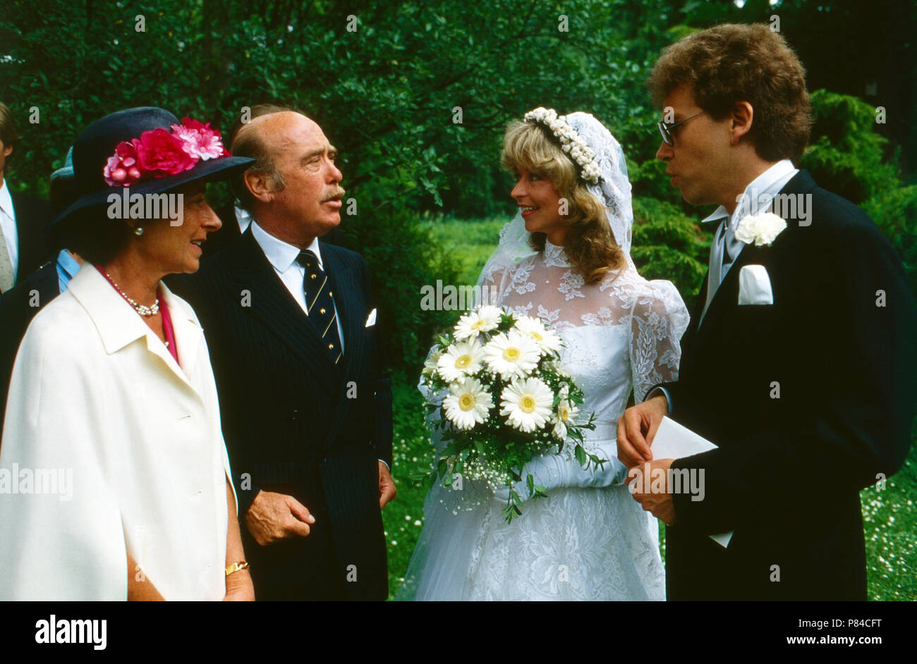 Celebrity heirat hi-res stock photography and images - Alamy