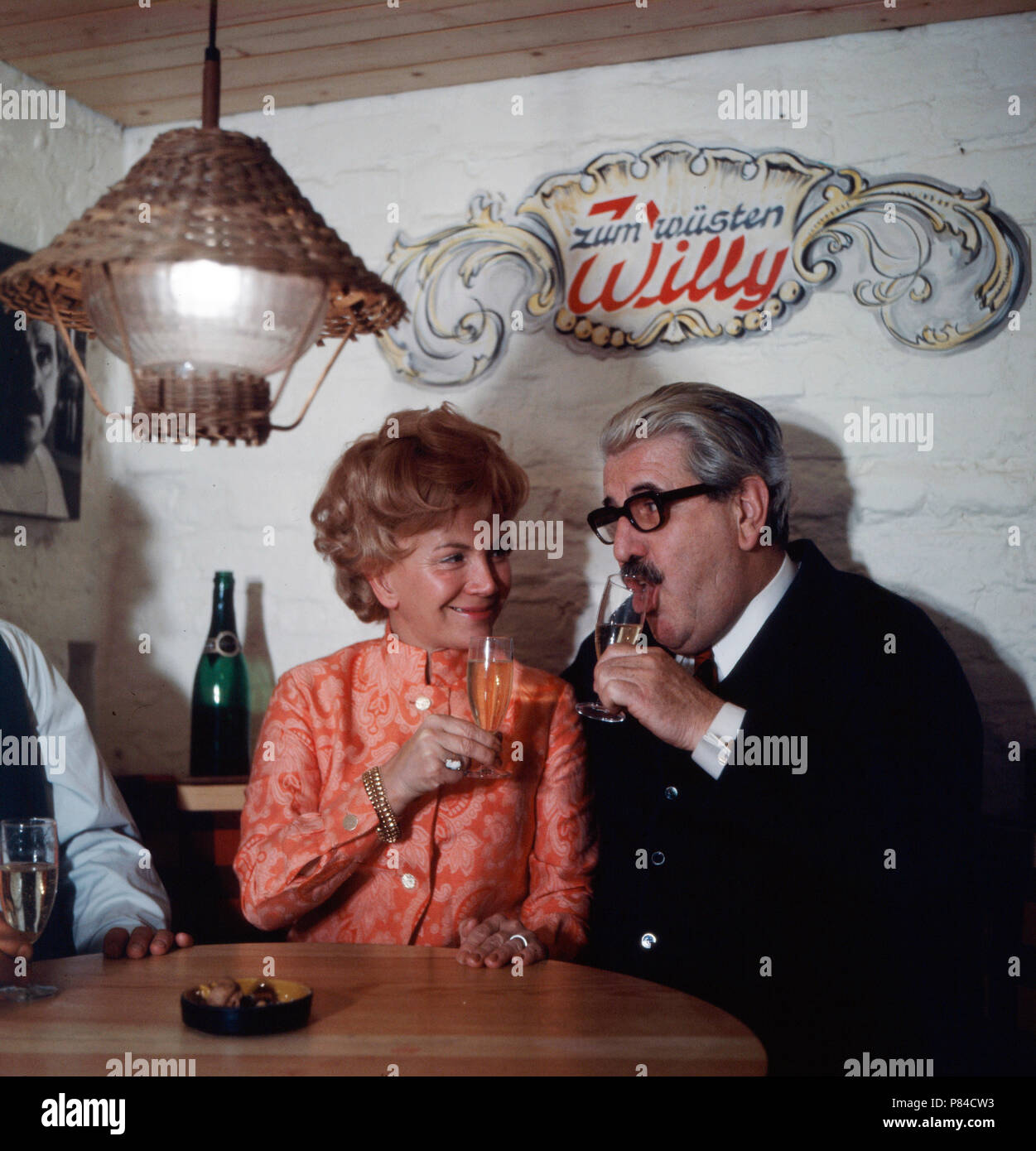 Volksschauspieler Willy Millowitsch mit Ehefrau Gerda in seinem ...