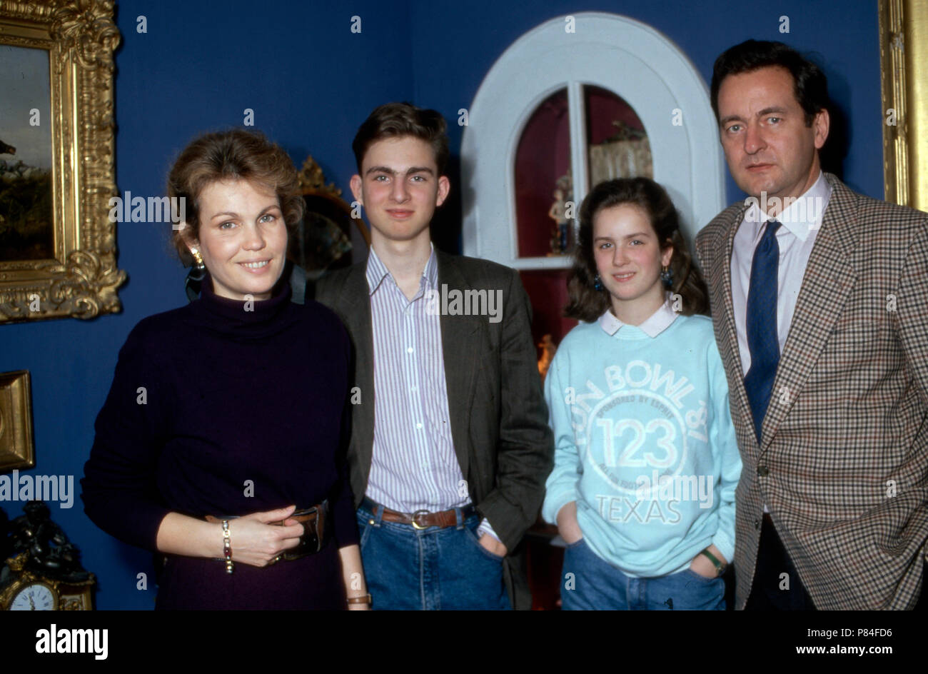 Alexander Fürst zu Sayn-Wittgenstein-Sayn mit Ehefrau Gabriela und den ...