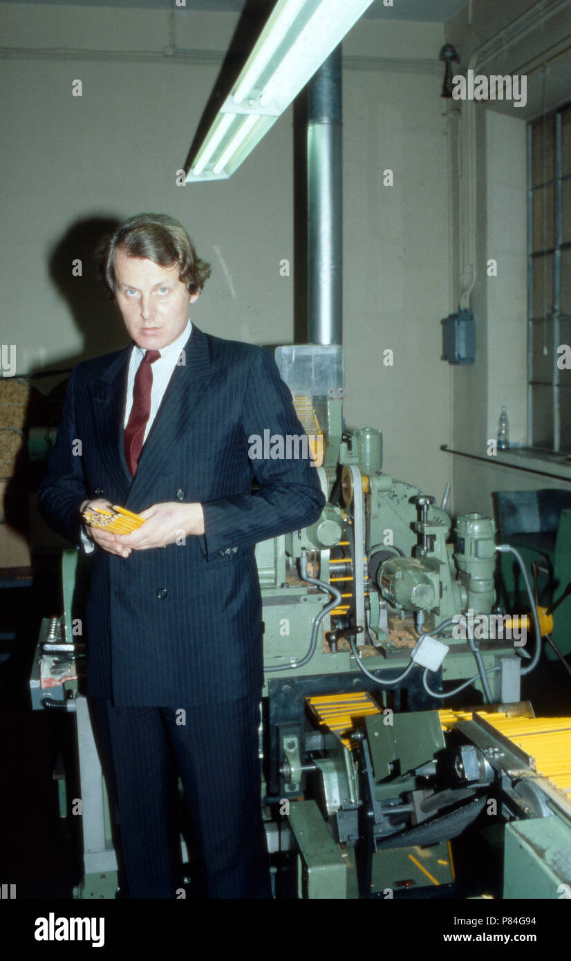 Anton Wolfgang Graf von Faber-Castell in der Schreibwarenfabrik in ...