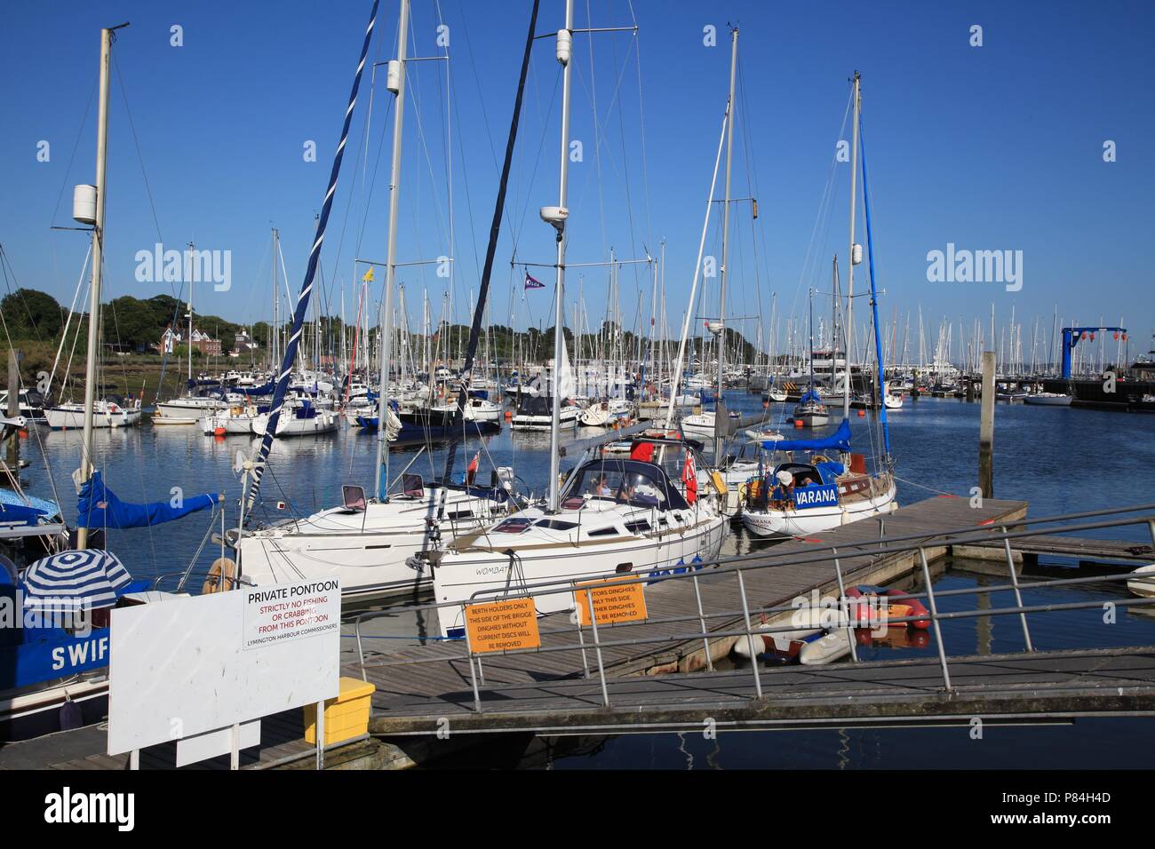 Town quay hi-res stock photography and images - Alamy