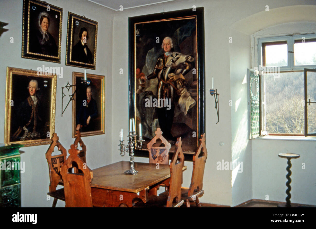 Ahnengalerie von Baron Markus von und zu Aufseß, Deutschland 1991 ...