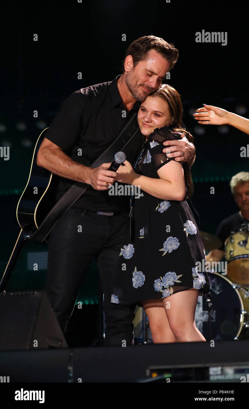 2018 CMA Fest Night Concerts at Nissan Stadium Nashville, TN Featuring ...