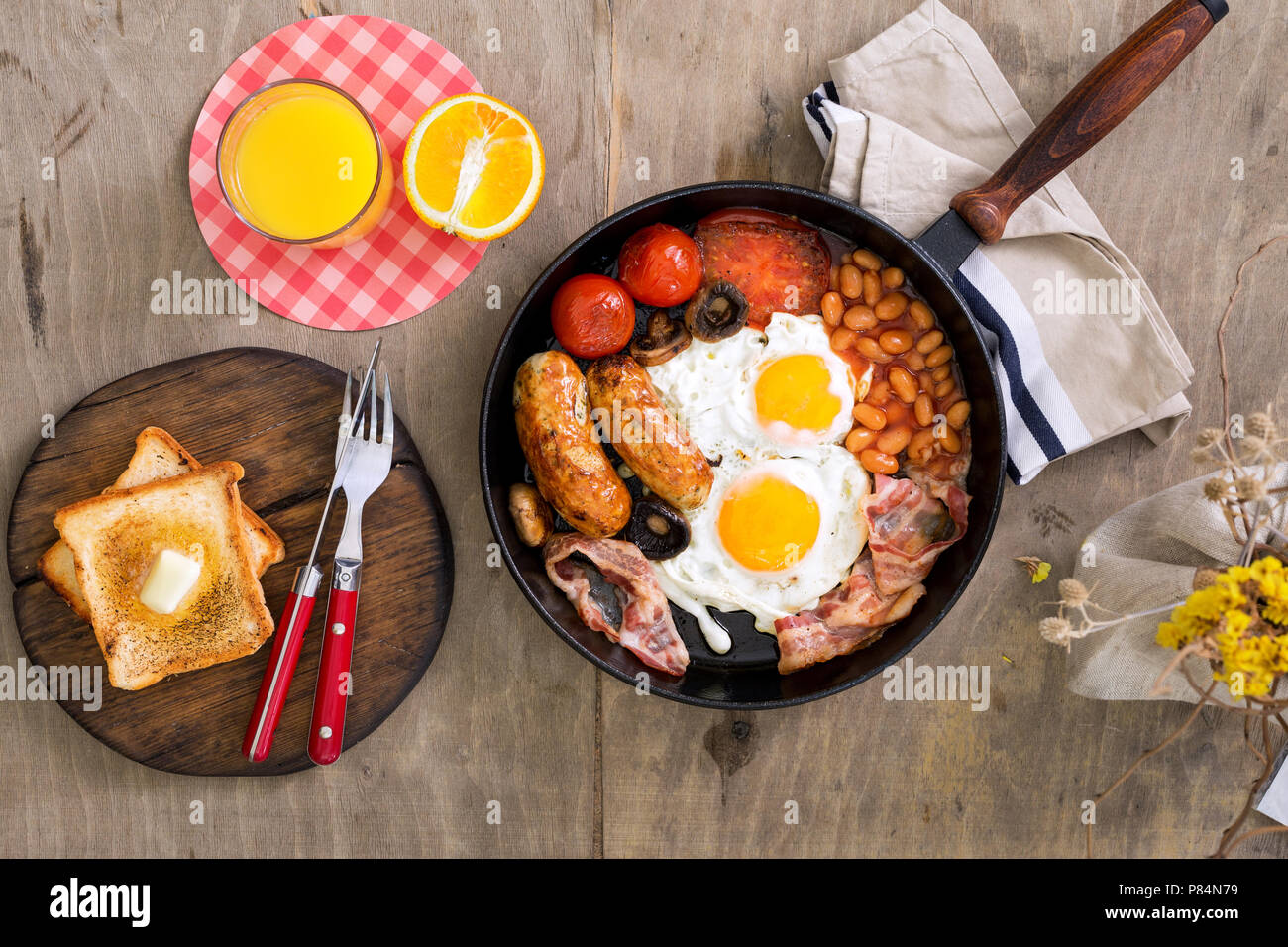 Full english breakfast man hi-res stock photography and images - Alamy
