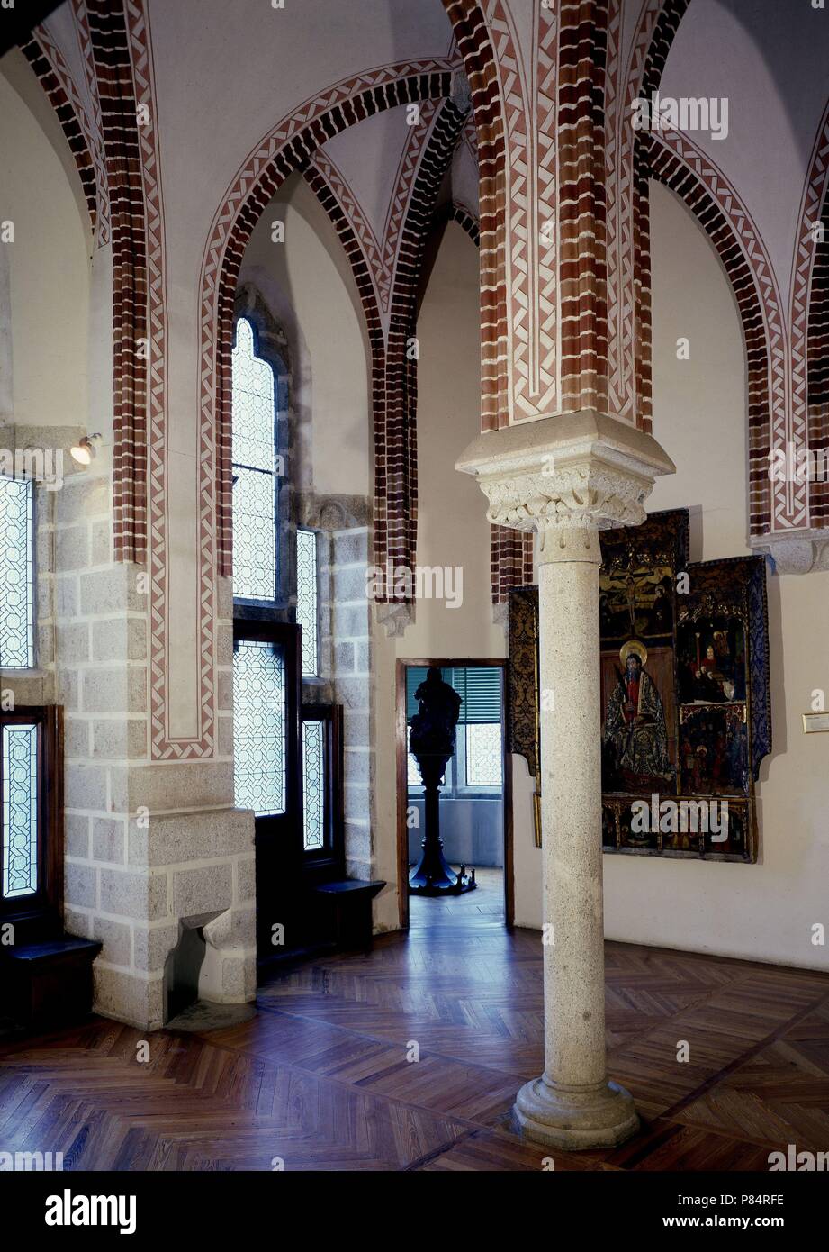 VESTIBULO DEL PALACIO EPISCOPAL CONSTRUIDO ENTRE 1889 Y 1915 ACTUAL ...