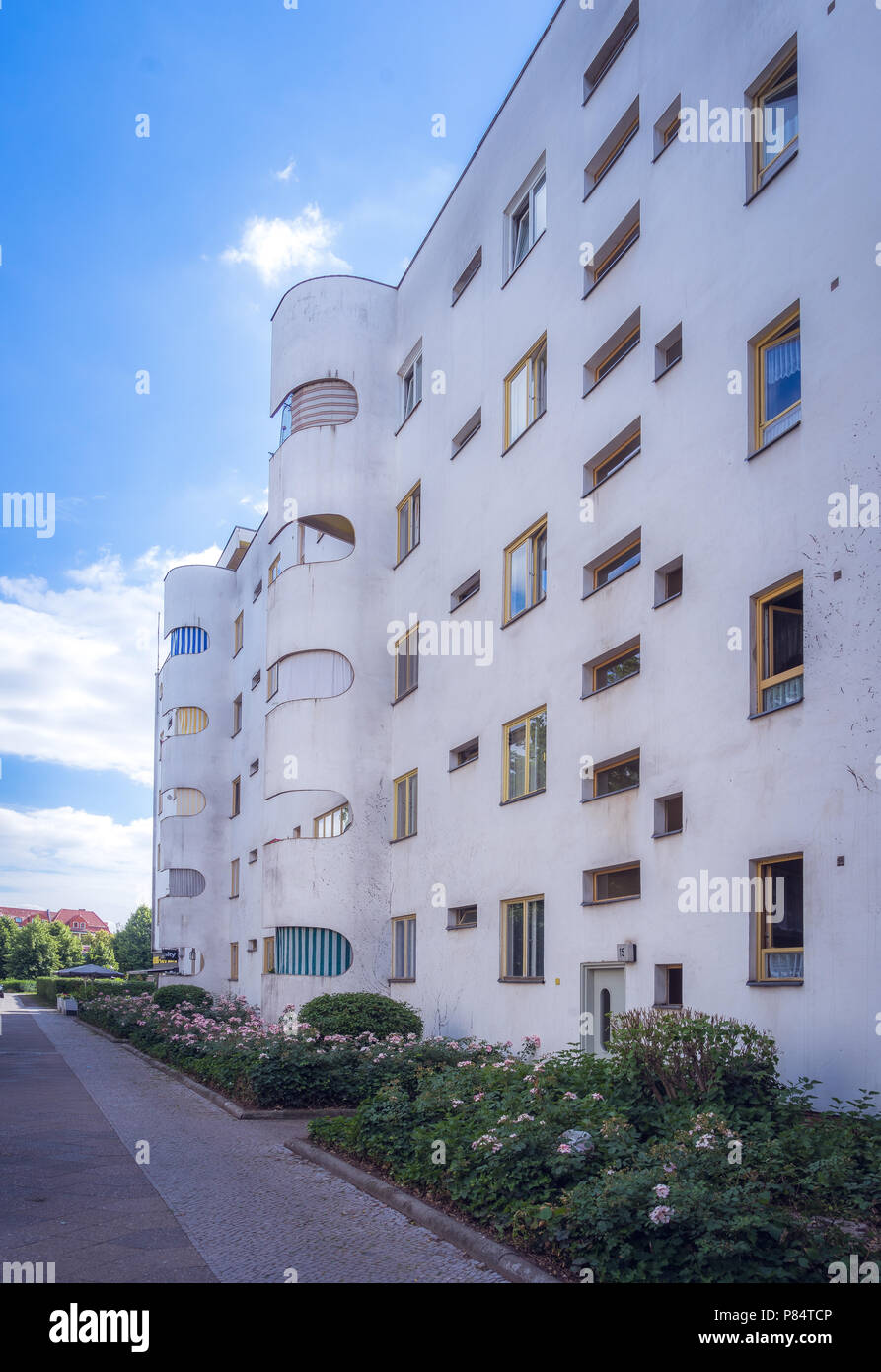 Sozial housing hi-res stock photography and images - Alamy