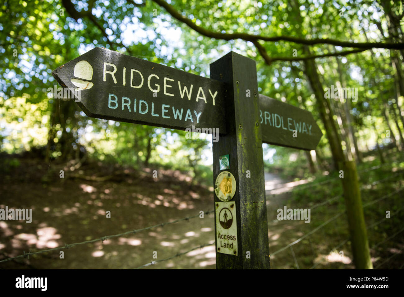 Great Kimble, UK. 6th July, 2018. A sign indicating the Ridgeway ...