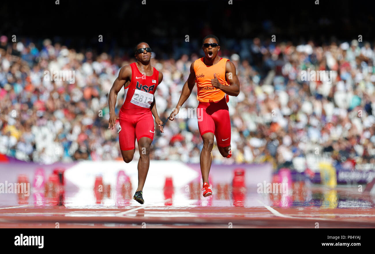 Mens 100m t11 hi-res stock photography and images - Alamy