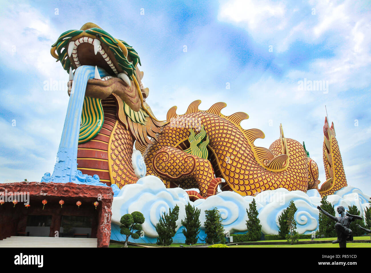 Big Dragon Statue at Dragon Descendants Museum in Suphan Buri ,Thailand ...
