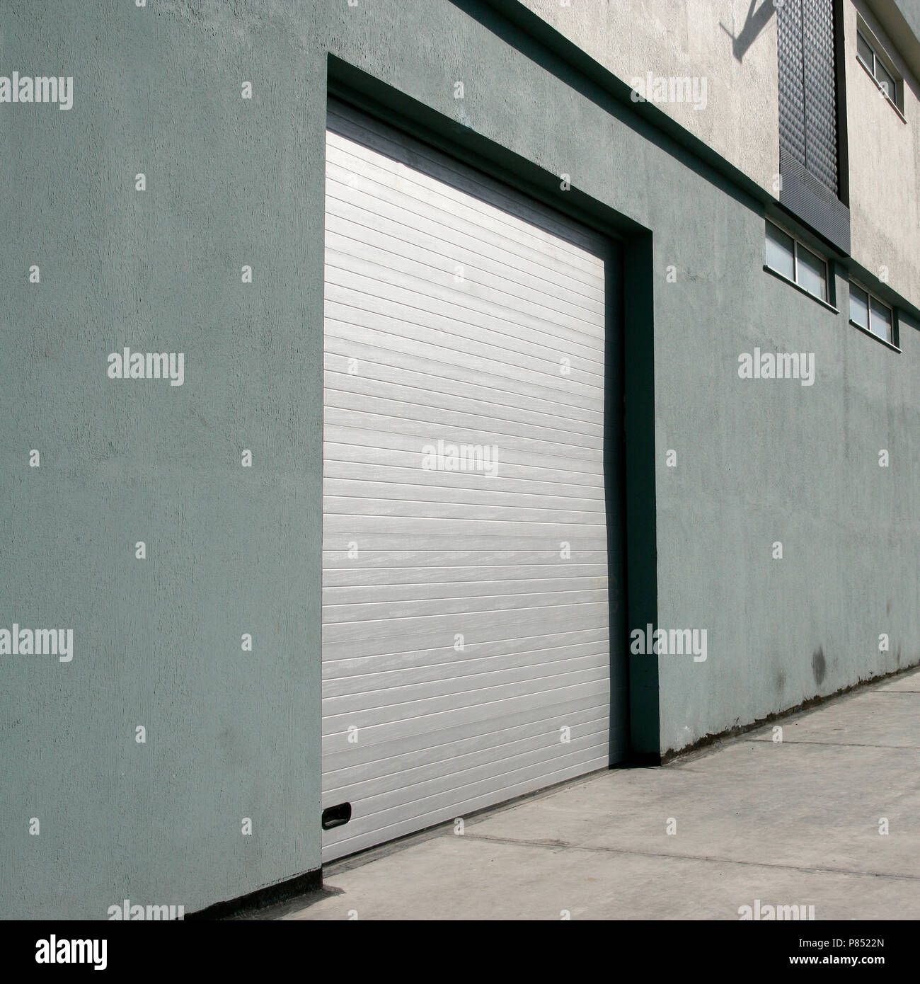 Automatic garage door opener hi-res stock photography and images - Alamy