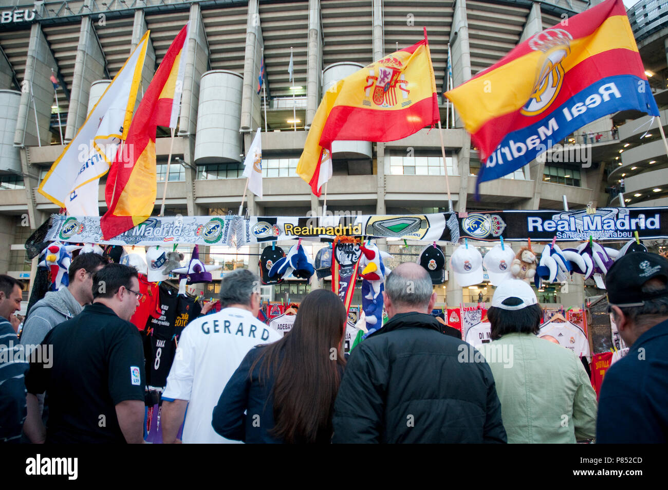 Real madrid fan outside the santiago bernabeu stadium the match hi-res ...