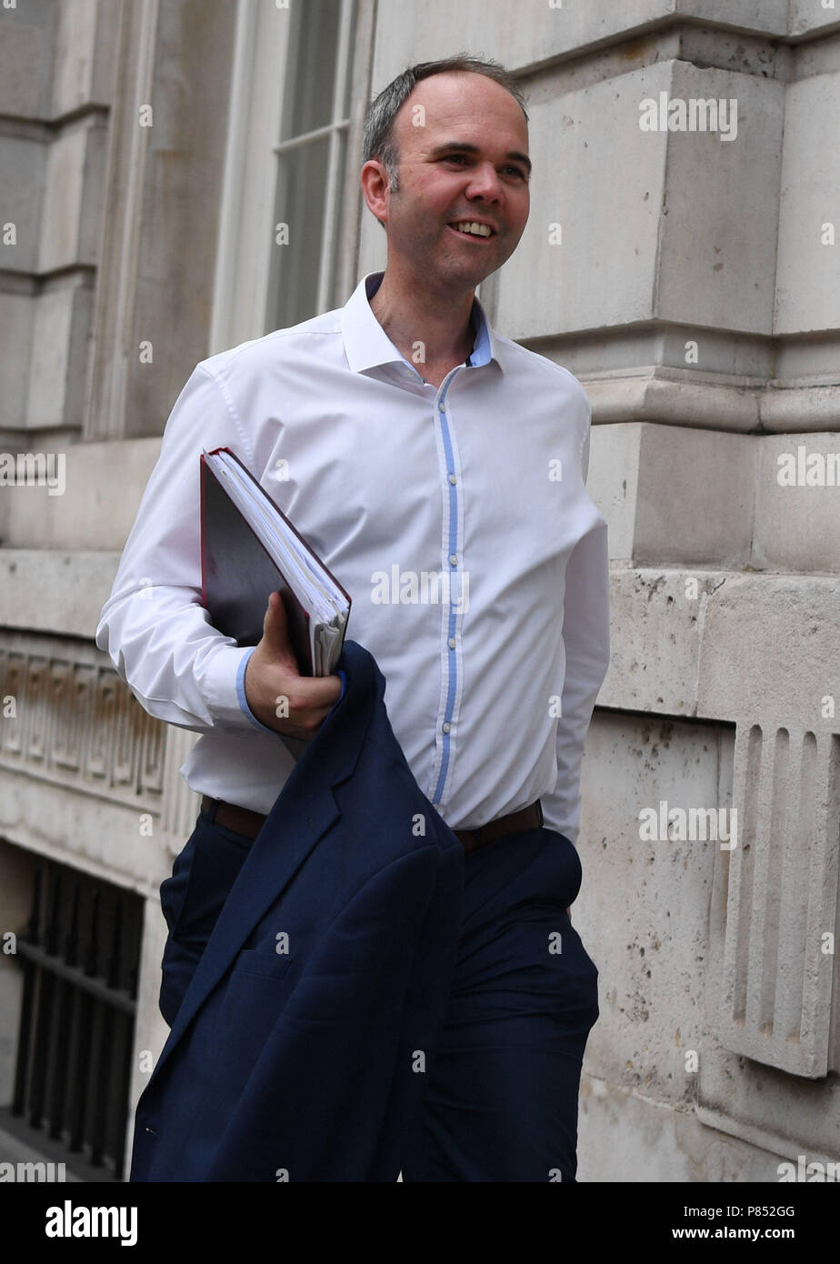 Theresa May's Chief of Staff Gavin Barwell arrives at the Cabinet ...