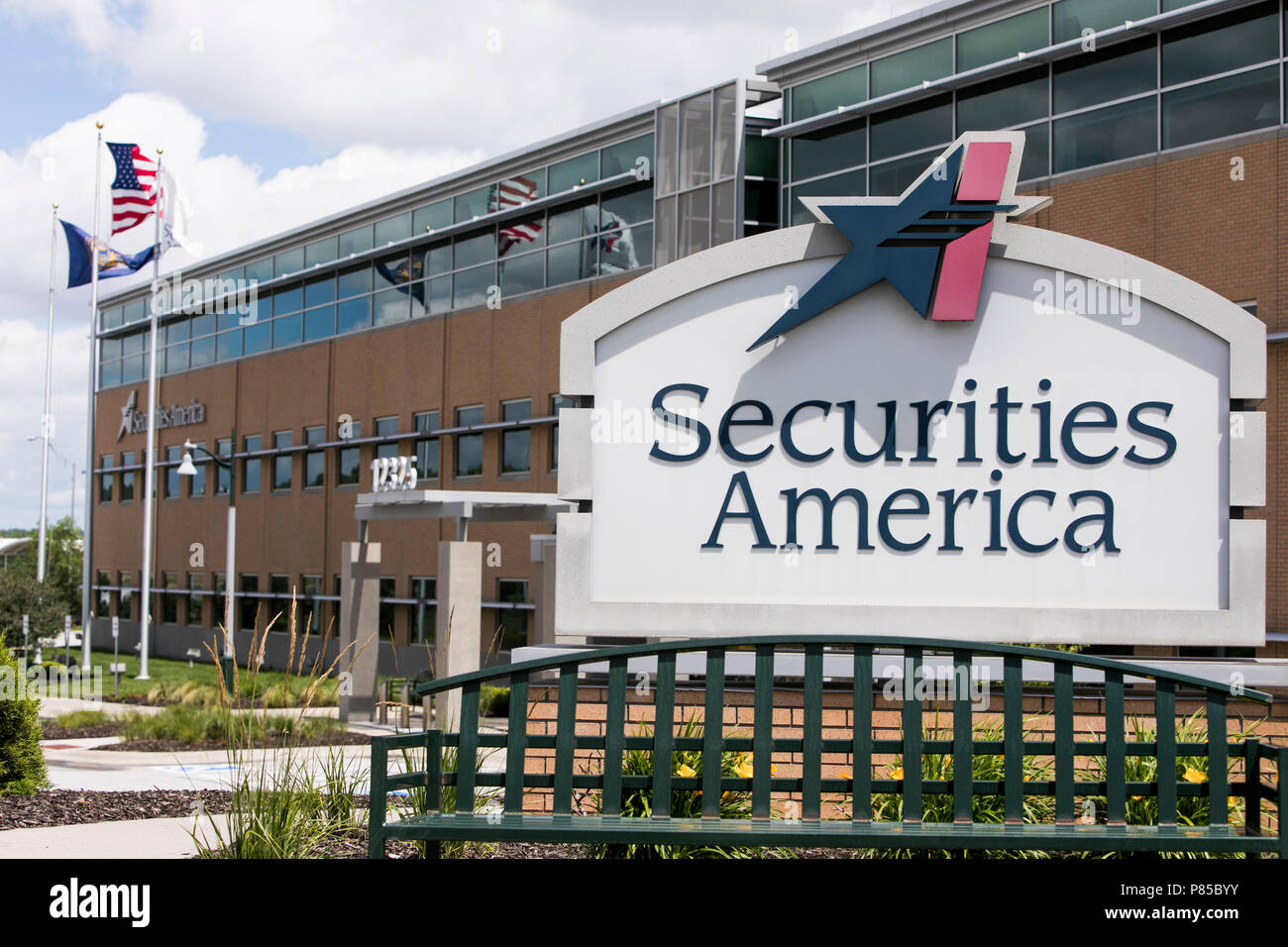 Securities building hi-res stock photography and images - Alamy