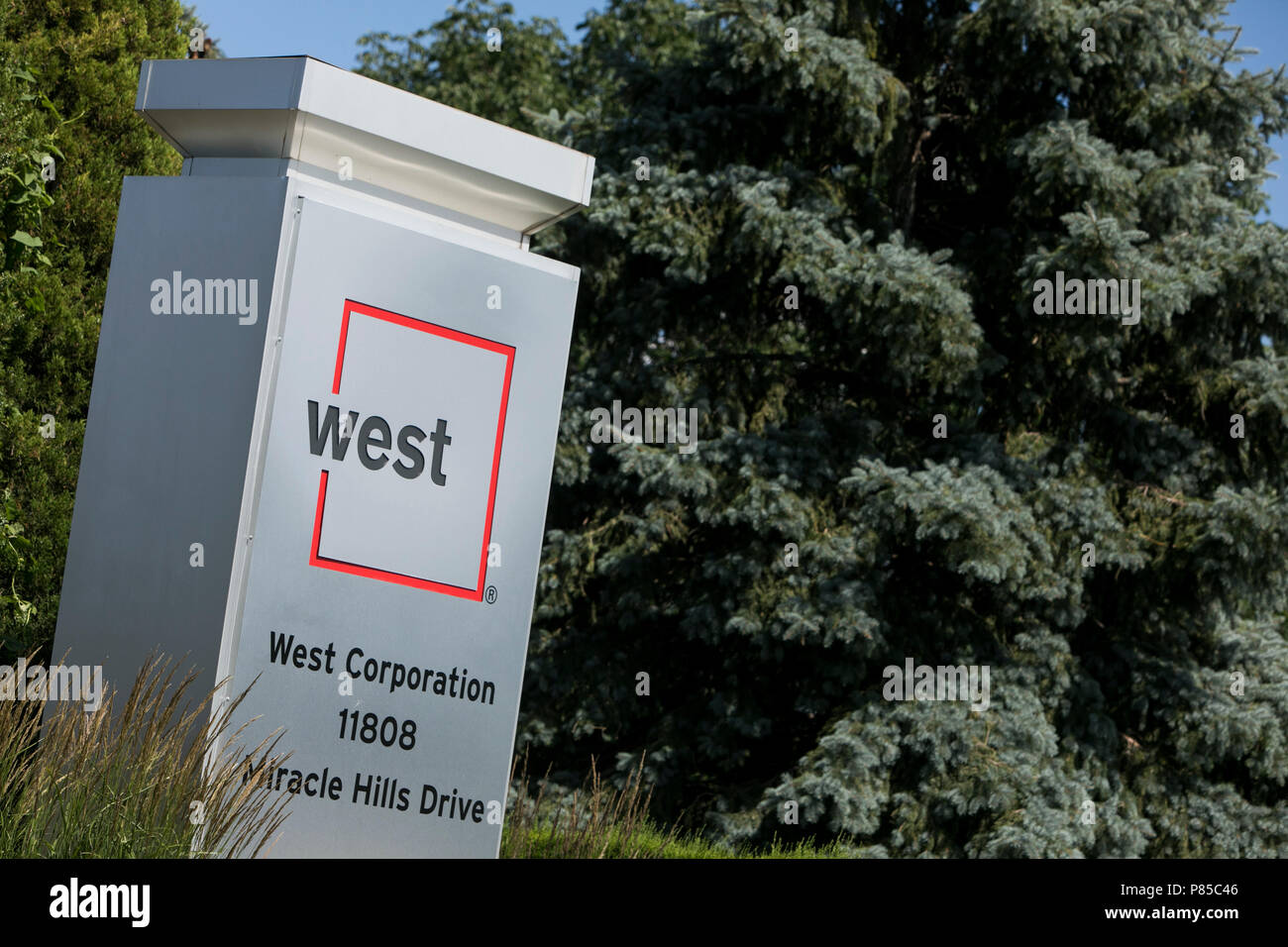 Corporation sign hi-res stock photography and images - Alamy