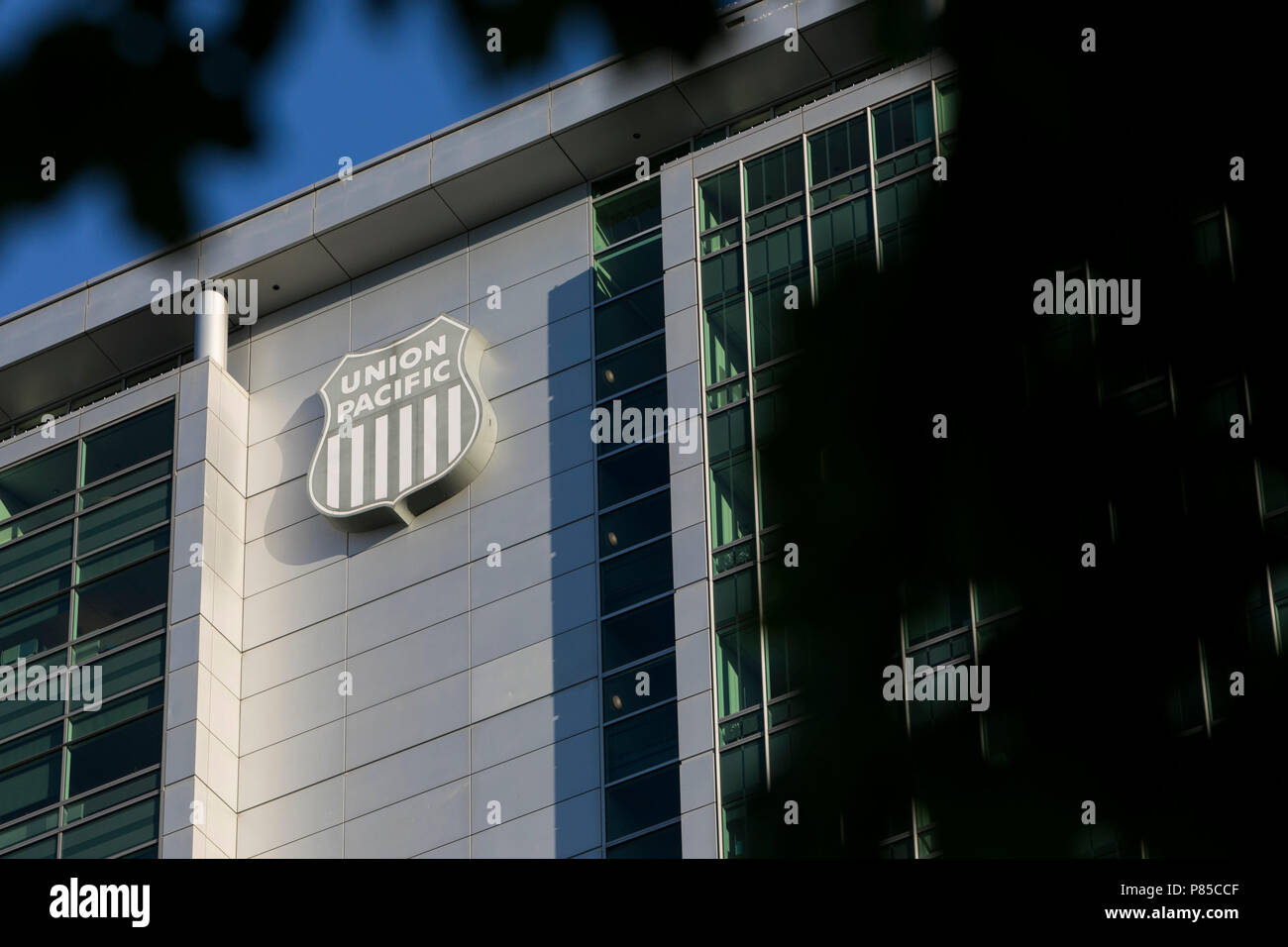 Union pacific railroad logo on hi-res stock photography and images - Alamy