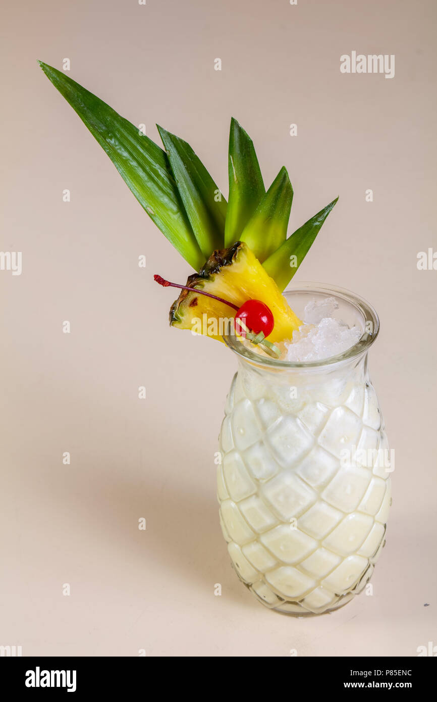 Hawaii cocktail bar drink Stock Photo - Alamy
